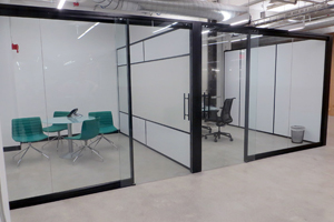 Clear_Glass_Black_Frame - ABFABF